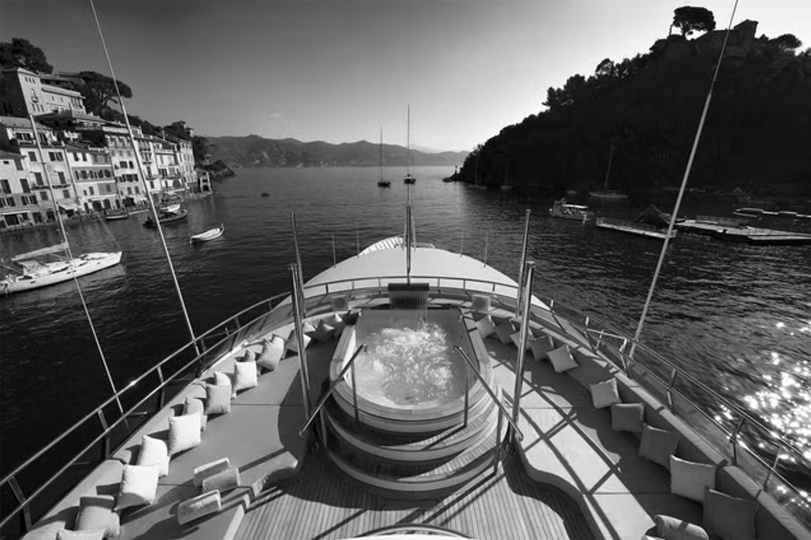 The Fabulous French Riviera - Aoide